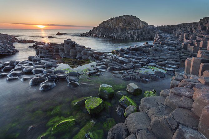 Giants Causeway, Rope Bridge, Carrickfergus Castle and Dark Hedges Tour - Detailed Breakdown of the Itinerary