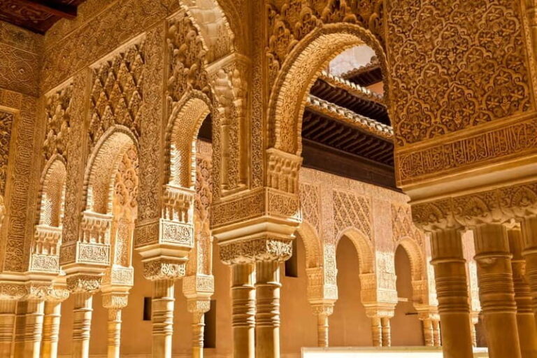 Granada: Alhambra & Gardens Tour w/Nasrid Palaces Option - Practical Tips for the Perfect Tour Experience