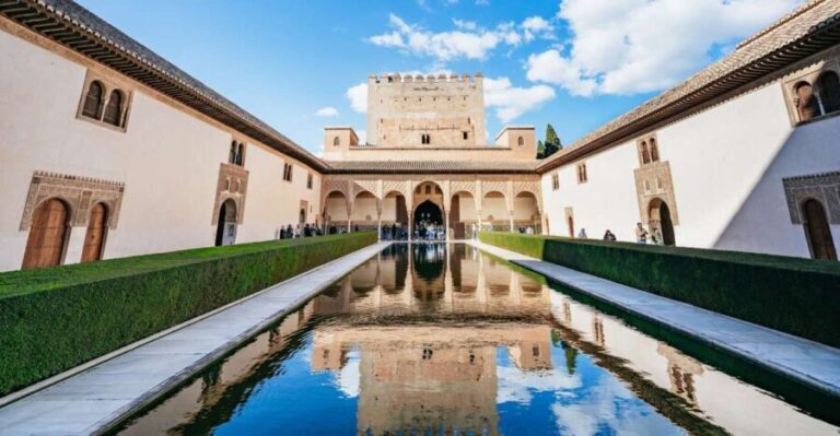 Granada: Alhambra Guided Tour with Nasrid Palaces & Gardens - The Itinerary: A Deep Dive into the Experience