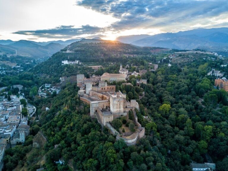 Granada: Alhambra Palace Guided Tour - Pricing and Value