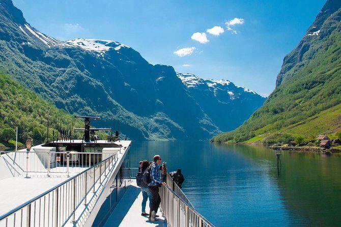 Guided tour - Viking Village, Nærøyfjord Cruise and Flåm Railway - Key Points