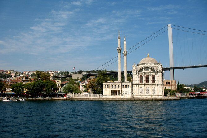 Half-Day Bosphorus Cruise to Black Sea from Istanbul with Lunch - The Value for Money