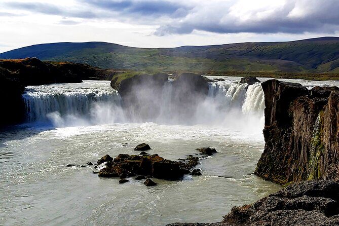 Half-Day Combo Tour to Goðafoss, Laufas and The Christmas House - What Travelers Say: Authentic Insights