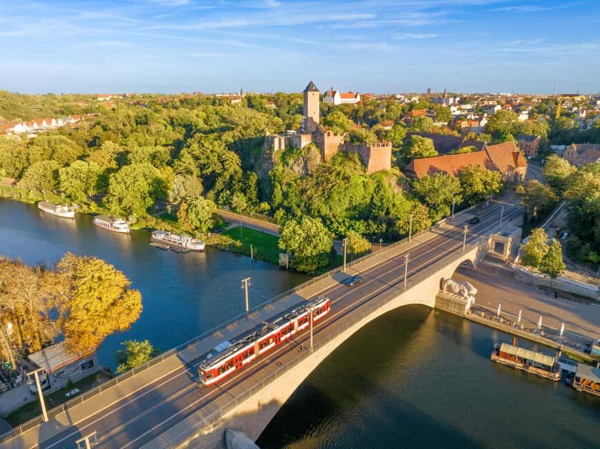 Halle (Saale) : Die Stadtrundfahrt mit dem Bus - What to Expect on the Halle Bus Tour