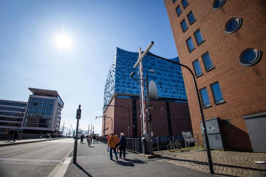 Hamburg: Discovery Tour - Westfieldcenter to Elbphilharmonie - Practical Details and Experience Quality