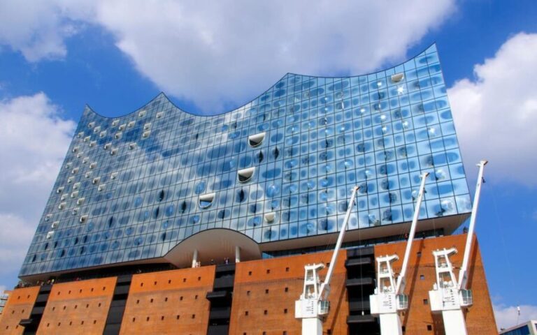Hamburg: Elbphilharmonie Highlights and Plaza Guided Tour - Analyzing the Value