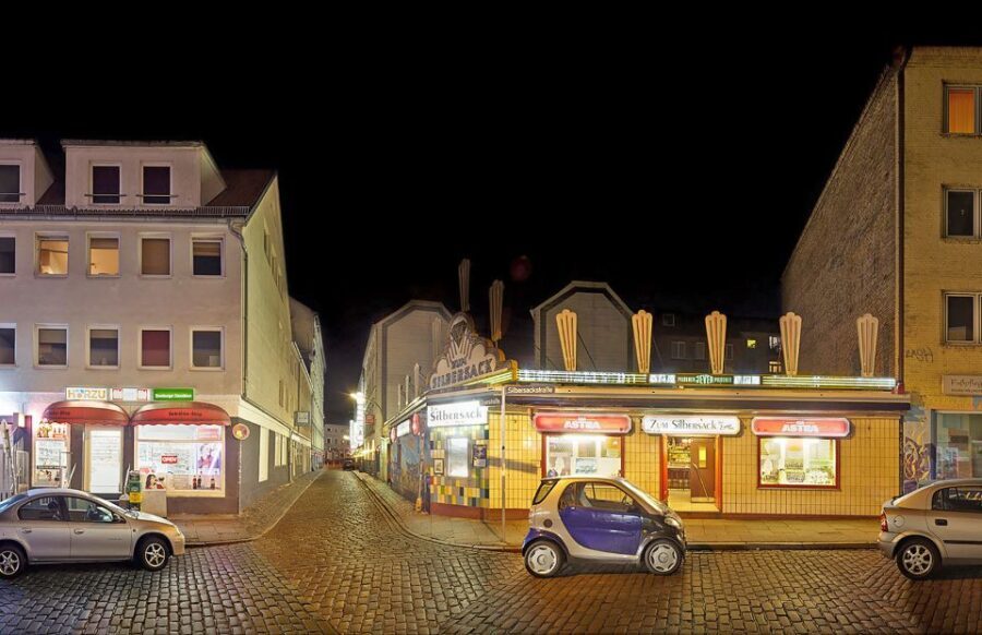 Hamburg: St. Pauli Tour of the Reeperbahn - What You Can Expect from the Tour