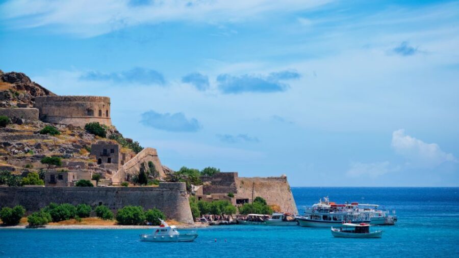 Heraklion: Spinalonga and Agios Nikolaos Cruise with Lunch - The Experience in Detail