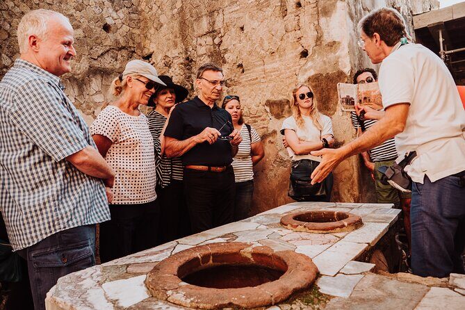 Herculaneum Small Group Tour and Ticket With an Archaeologist - A Deep Dive into the Itinerary