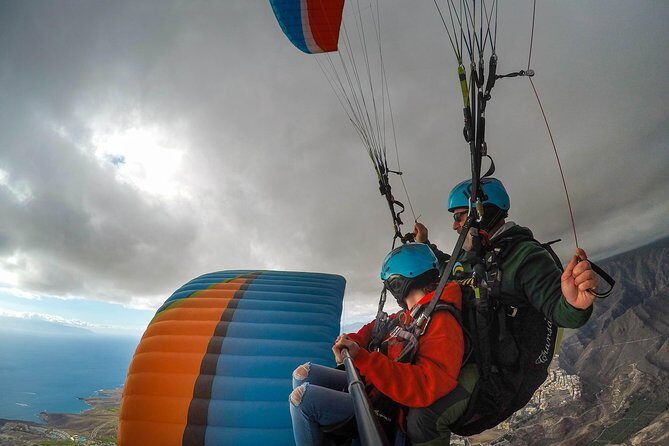 High Performance Paragliding Tandem Flight in Tenerife South - The Experience in Detail