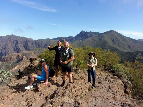 Hiking in Tenerife's Great Outdoors - Practical Details: Transportation, Duration, and Group Size