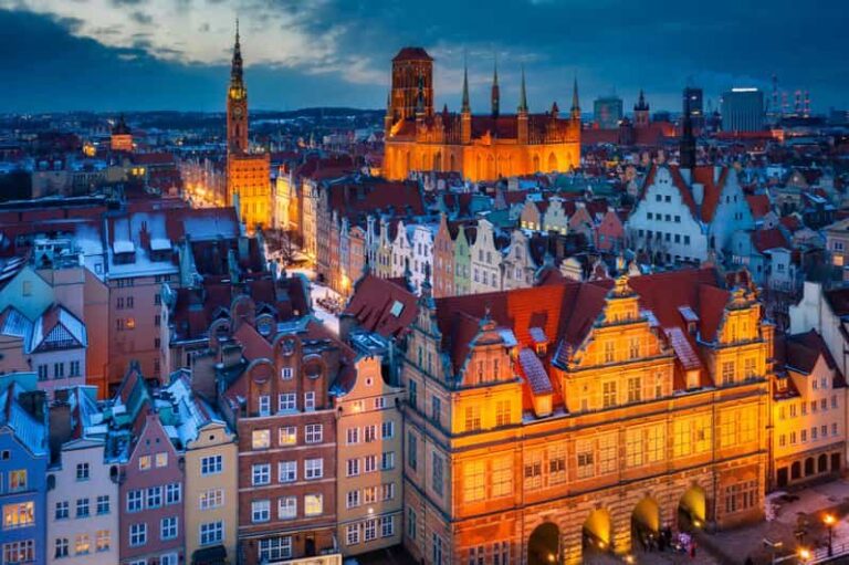 Historic City Center Tour Gdansk in German - The Guide and the Experience