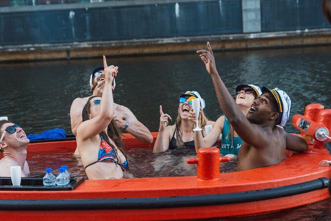 Hot Tub Boat Tour in London - London's most unique tour - Who Would Love This Tour?