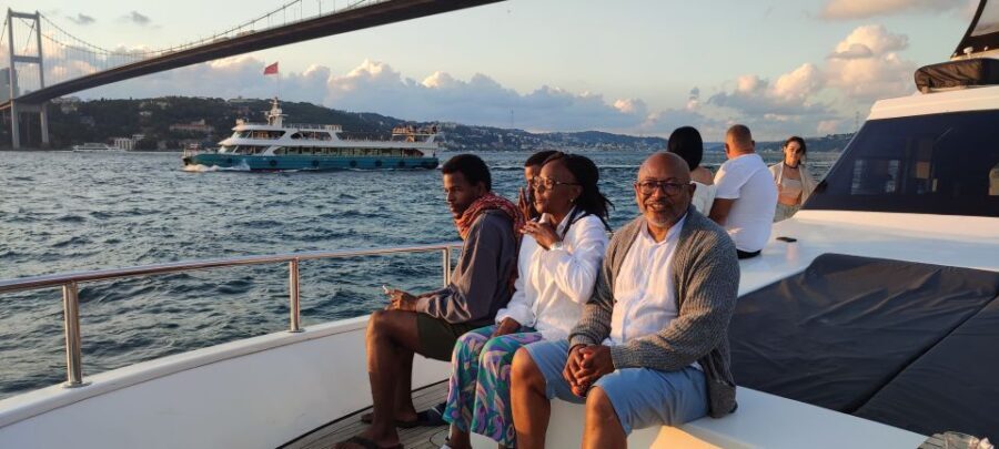 Istanbul: Bosphorus Sunset Cruise on Yacht with Live Guide - A Closer Look at the Experience