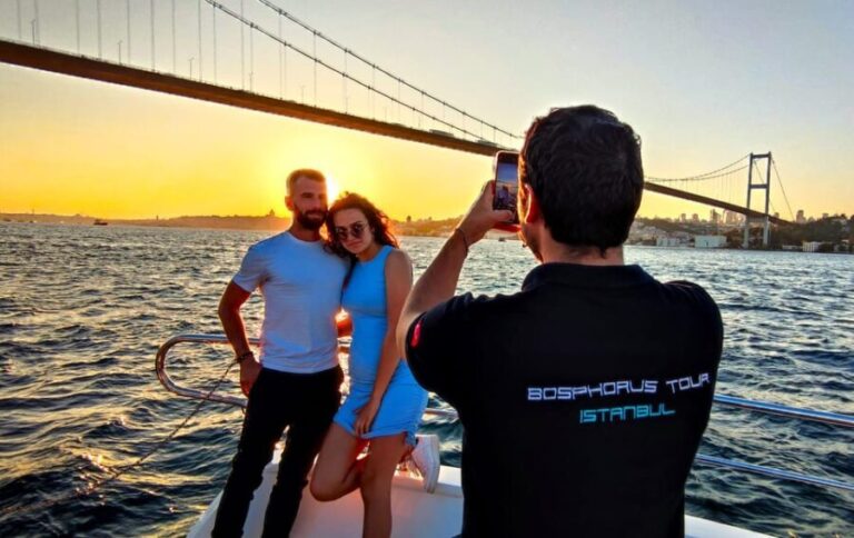 Istanbul: Bosphorus Sunset Yacht Cruise with Live Guide - Why You’ll Love the Bosphorus Sunset Yacht Cruise