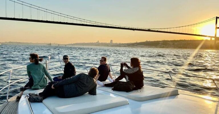 Istanbul: Bosphorus Yacht Cruise at Sunset with Snacks - Snacks, Drinks, and Atmosphere