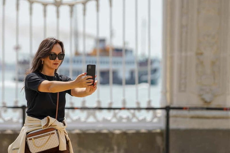 Istanbul: Dolmabahce Palace and Harem Fast-Track & Audio - What to Expect Inside Dolmabahce Palace