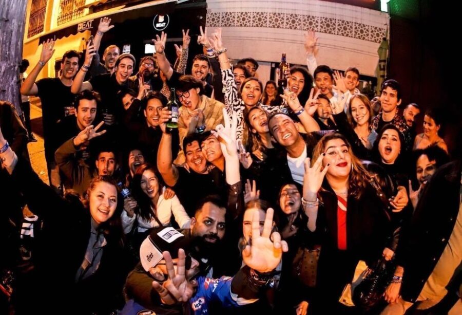 Istanbul: Party Pub Crawl with Party Bus - The Itinerary in Detail