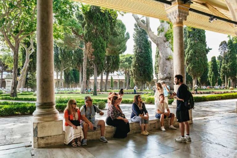 Istanbul: Topkapi Palace and Harem Guided Tour with Ticket - The Experience Breakdown