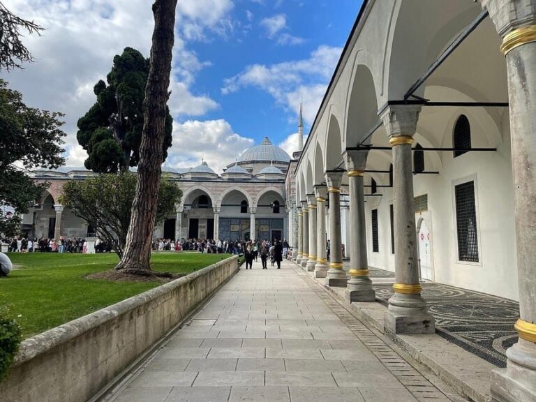 Istanbul: Topkapi Palace and Harem Ticket with Audio Guide - What Sets This Experience Apart