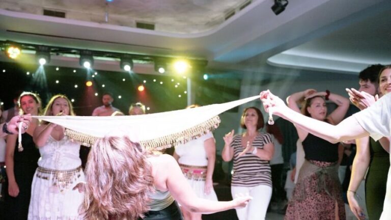 Kamari: Greek Show, Buffet Dinner, and Drinks at Dimitris - The Value and Practicalities