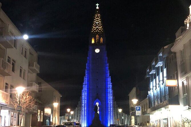 Keflavik International Airport Private Transfer To/From Reykjavik - The Vehicles & Luggage Capacity