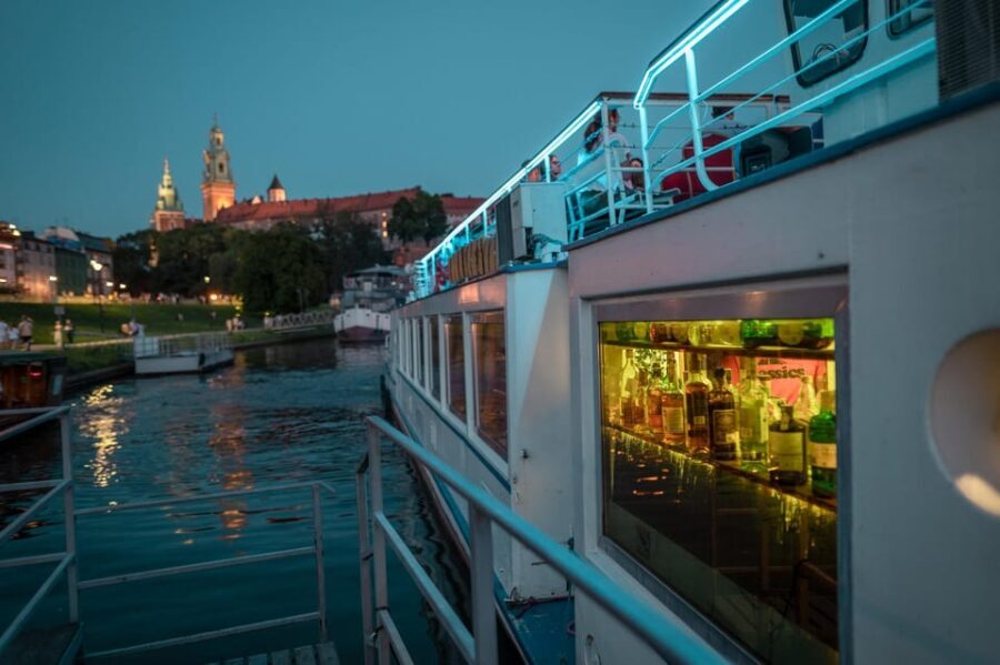 Kraków: Evening or Night River Cruise - Practical Details That Matter