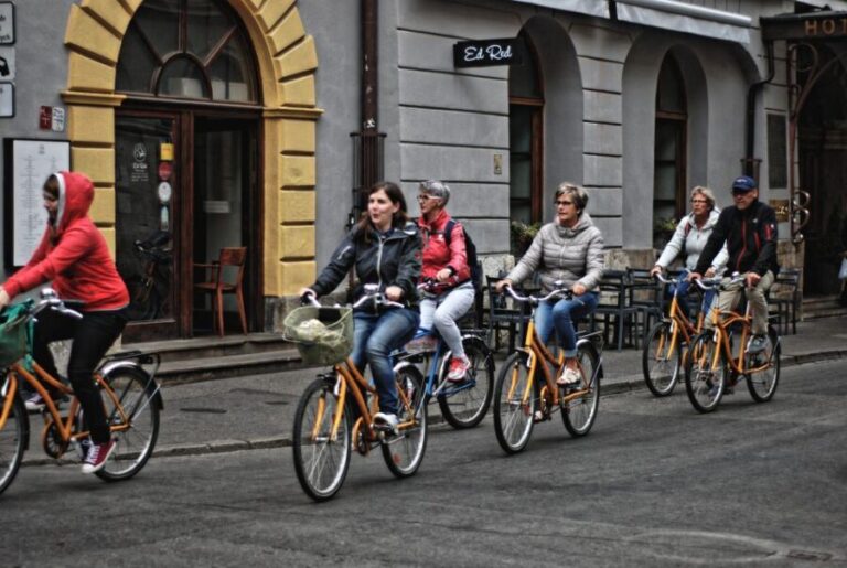 Krakow: Highlights of Krakow Bike Tour - Small Group - Who Should Consider This Tour?