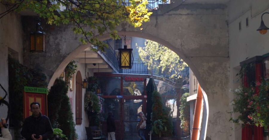 Krakow: Jewish Quarter Guided Walking Tour - The Experience in Detail