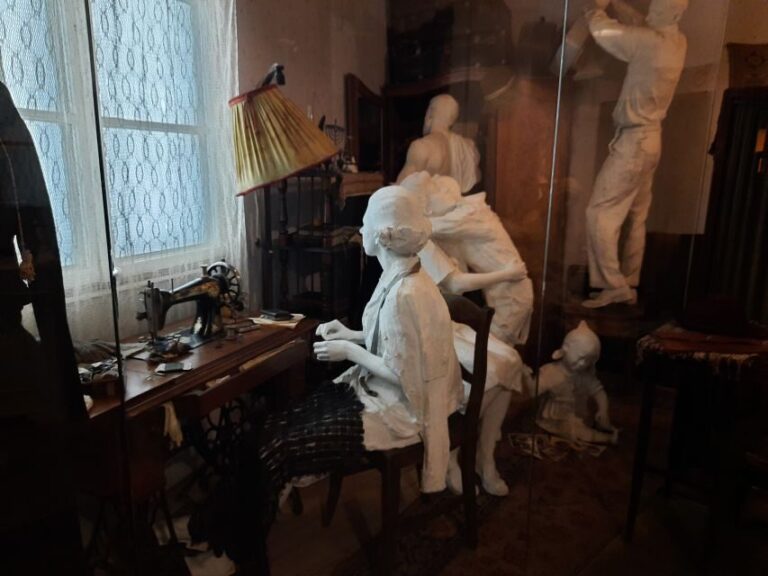 Krakow: Schindler's Factory Tour with Entrance Ticket - Who is This Tour Best For?