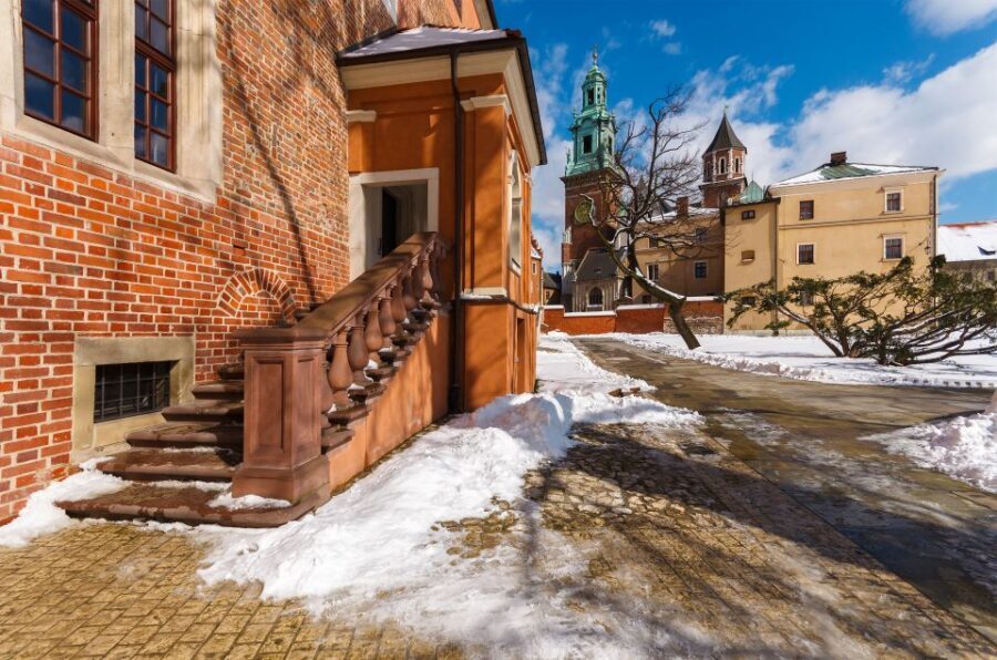 Krakow: Wawel Castle and Cathedral Guided Tour - What You Can Expect: A Step-by-Step Breakdown