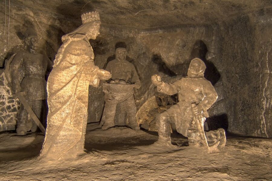 Kraków: Wieliczka Salt Mine Guided Tour with Hotel Pickup - Who Is This Tour Best Suited For?