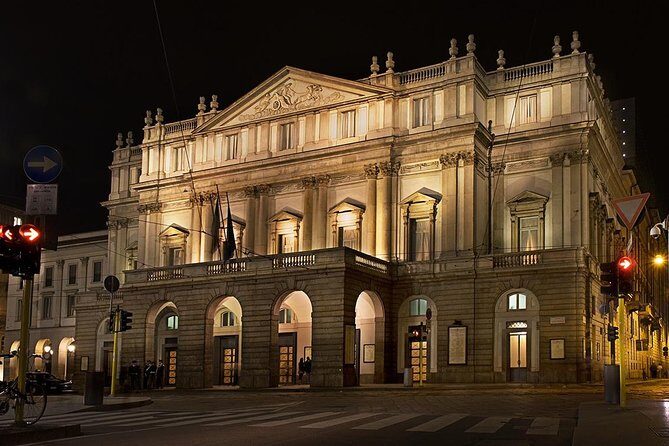 La Scala Theatre and Museum Tour in Milan With Private Guide - Authentic Insights from Reviewers