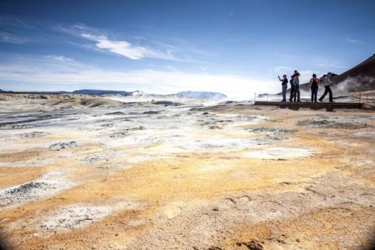 Lake Mývatn Classic Tour from Akureyri - Transportation and Guidance