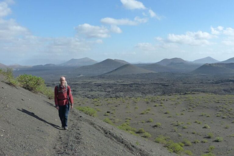 Lanzarote: Guided Volcano Hike with Transfers - A Deep Dive into the Volcano Hike Experience