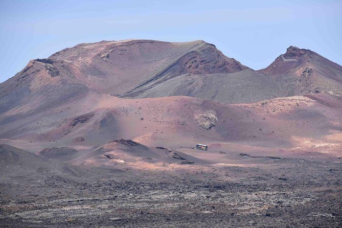 Lanzarote Short South Tour with Timanfaya Volcano Entrance - Key Points