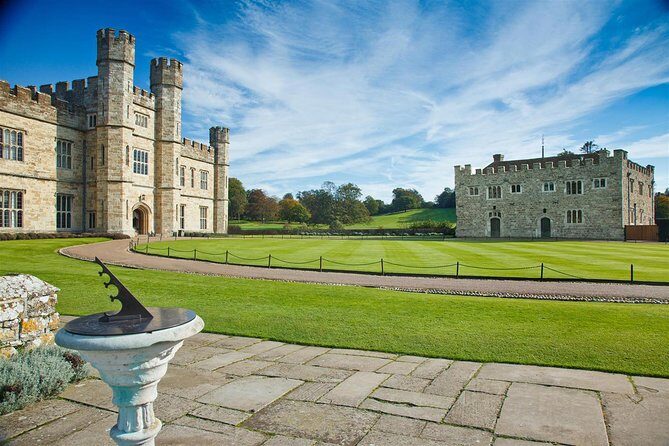 Leeds Castle, Canterbury Cathedral and Cliffs of Dover Day Trip - Transportation and Group Experience