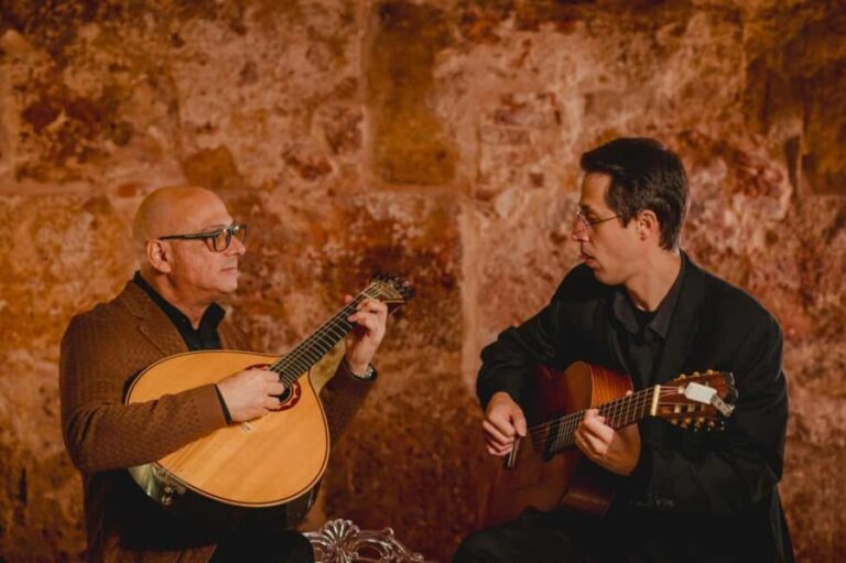 Lisbon: Fado Show and Wine inside Medieval Walls - Detailed Breakdown of the Experience