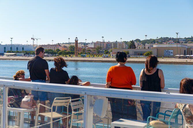 Lisbon River Boat Sightseeing Tour with a Drink - The Experience on Board