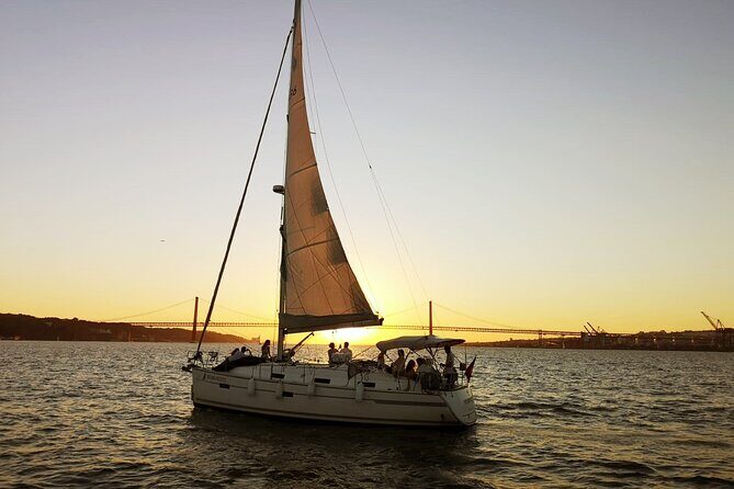 Lisbon Small Group 2h Sunset Sailing- Live Commentary & a Drink - The Itinerary: What You’ll See and Do