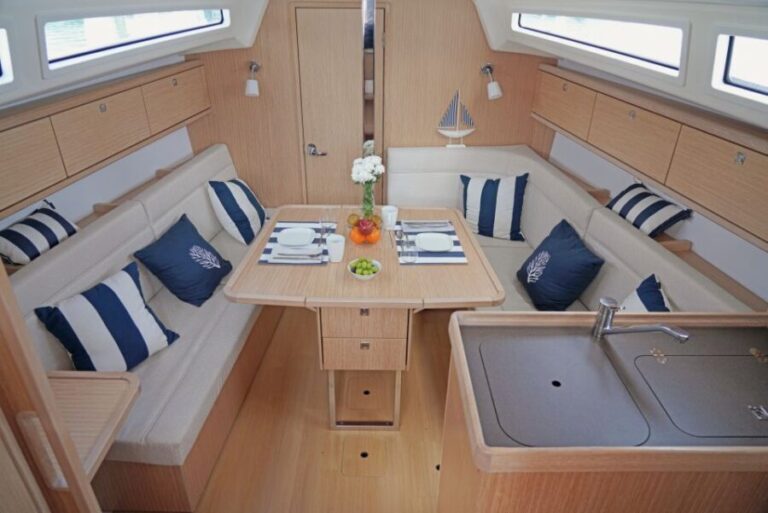 Lisbon: Sunset Cruise with Drinks - Who Is This Tour Best Suited For?