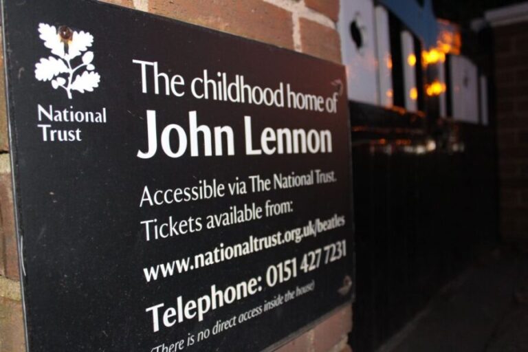 Liverpool: Private 3-Hour Beatles Classic Tour by Taxi - Who Is This Tour Best For?