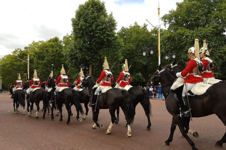 London: 30 London Sights Guided Walking Tour - Transportation & Duration