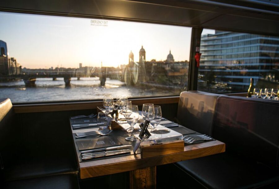 London: 4 Course Lunch Tour by Luxury Coach Bustronome - The Food: A Highlight of the Tour