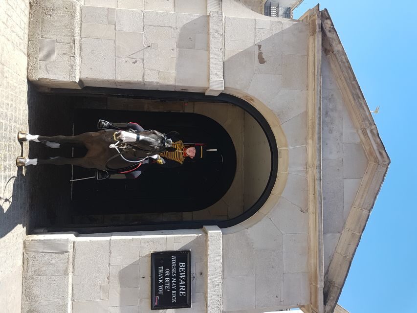 London: British Royalty Walking Tour - What Makes This Tour Stand Out?