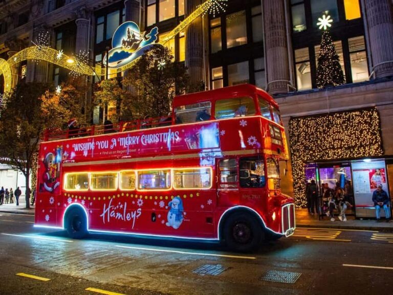 London: Christmas Lights Tour by Vintage Bus - Who Is This Tour Best Suited For?