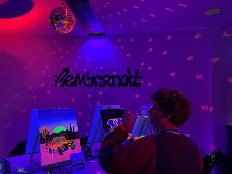London: Paint and Sip in the Dark with Bottomless Drinks - Who Will Love This Experience?
