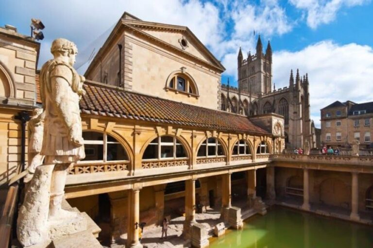 London: Stonehenge, Bath, Lacock, & Avebury Small Group Tour - Guided Experience and Local Insights