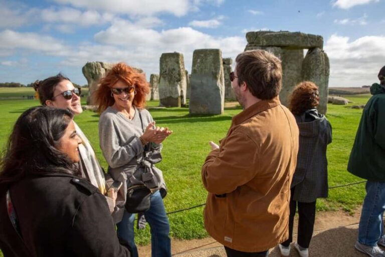 London: Windsor, Stonehenge & Bath with 14th-Century Pub - Transportation and Group Experience