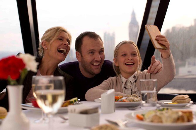 Lunch River Cruise on the Thames with 2-Course Meal - The Itinerary Breakdown
